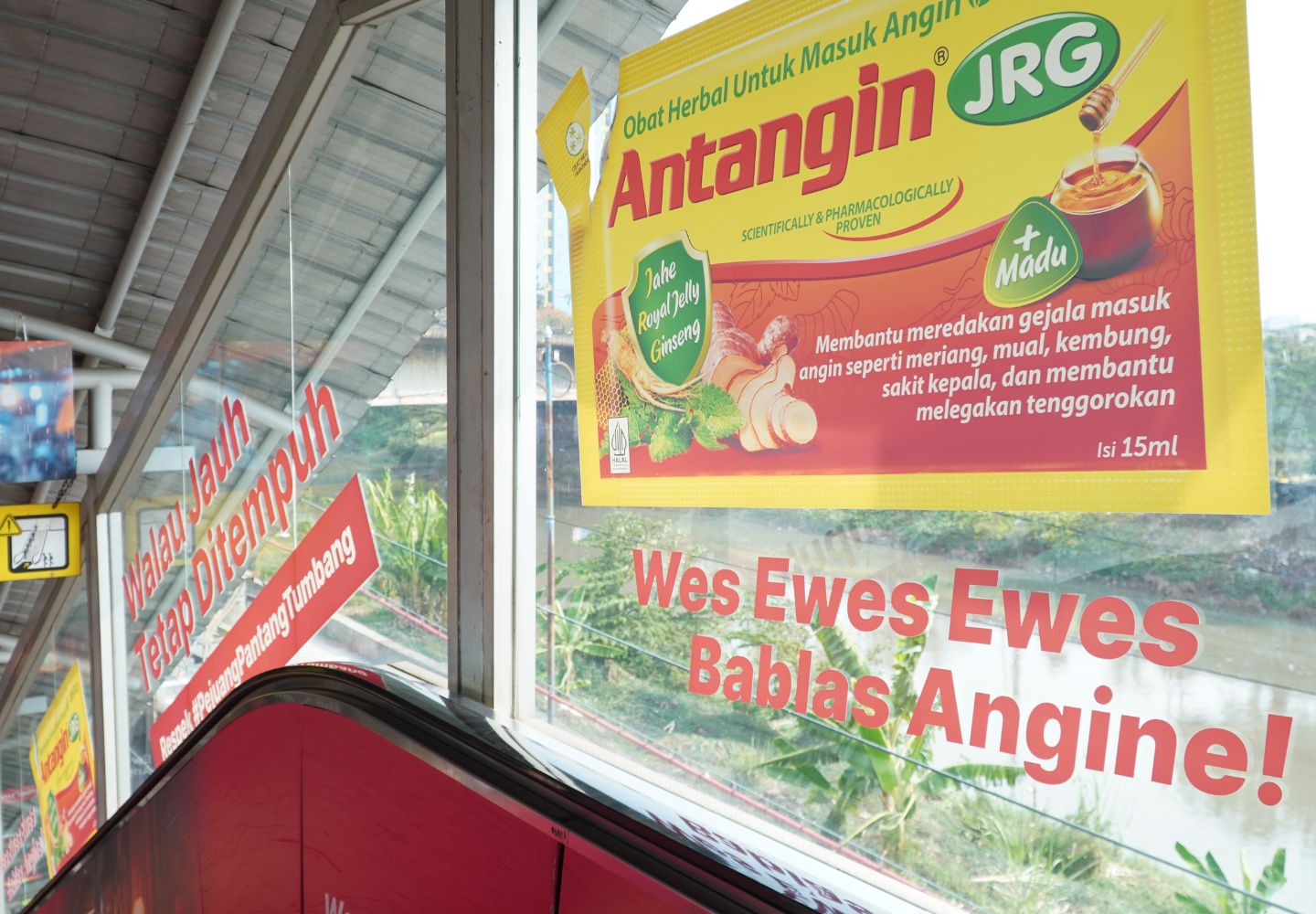 18 Examples of Funny Promotional Slogans for Your Business