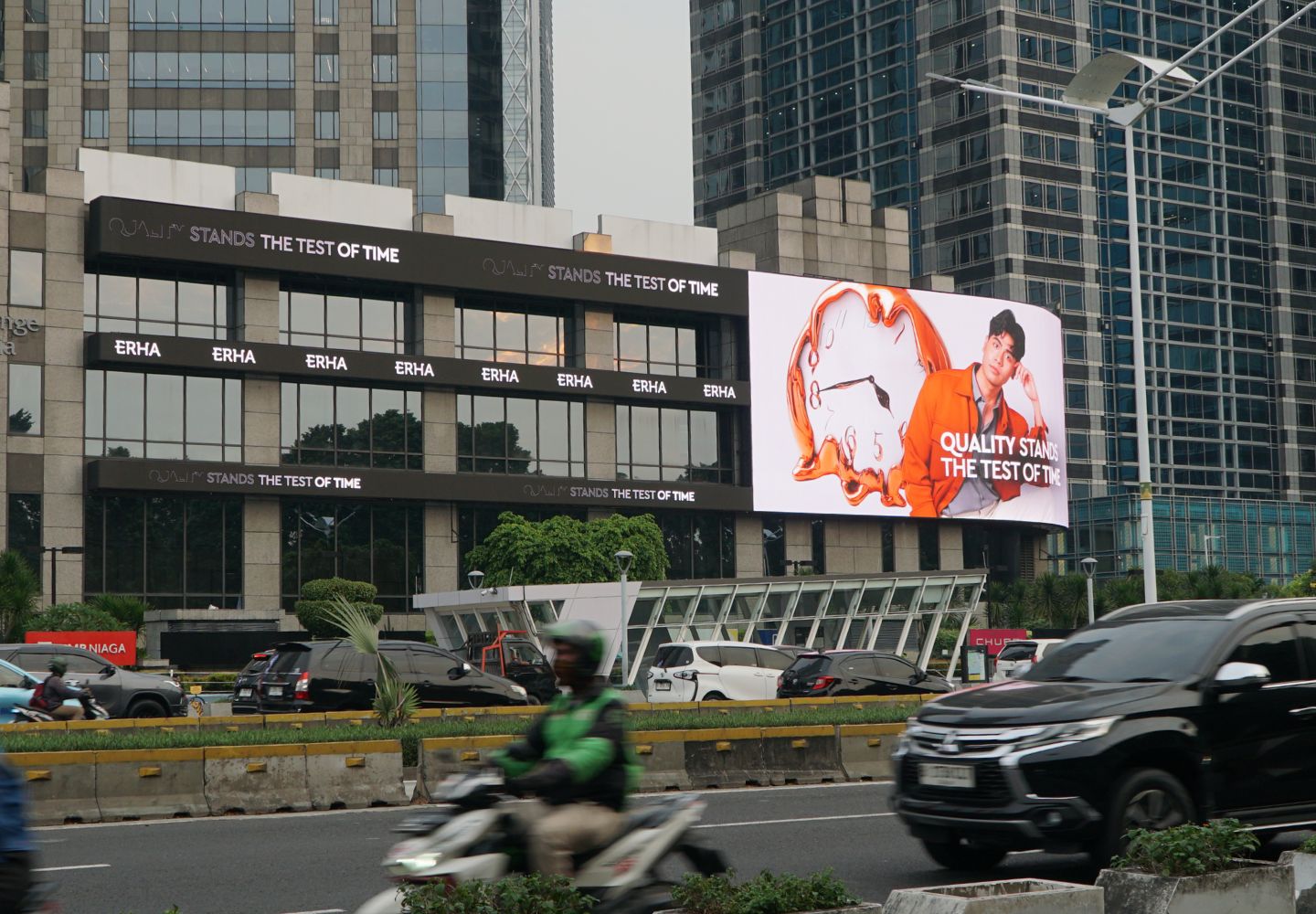 Contoh Iklan Strategis: Penempatan, Pesan, dan Visual
