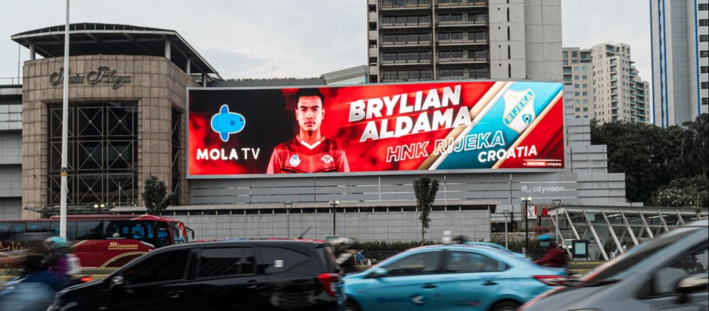 Marketing Mix: Combination of OOH and Digital Advertising