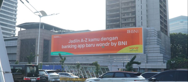 Struktur Iklan Efektif: Desain Visual dalam OOH Advertising