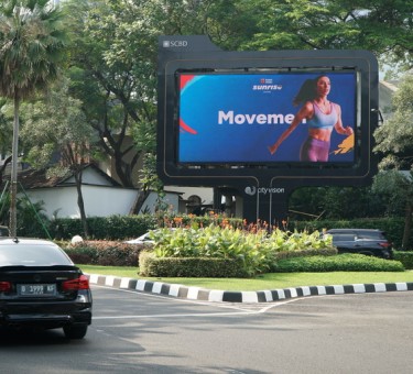 Contoh Reklame Visual yang Mencuri Perhatian Audiens Urban