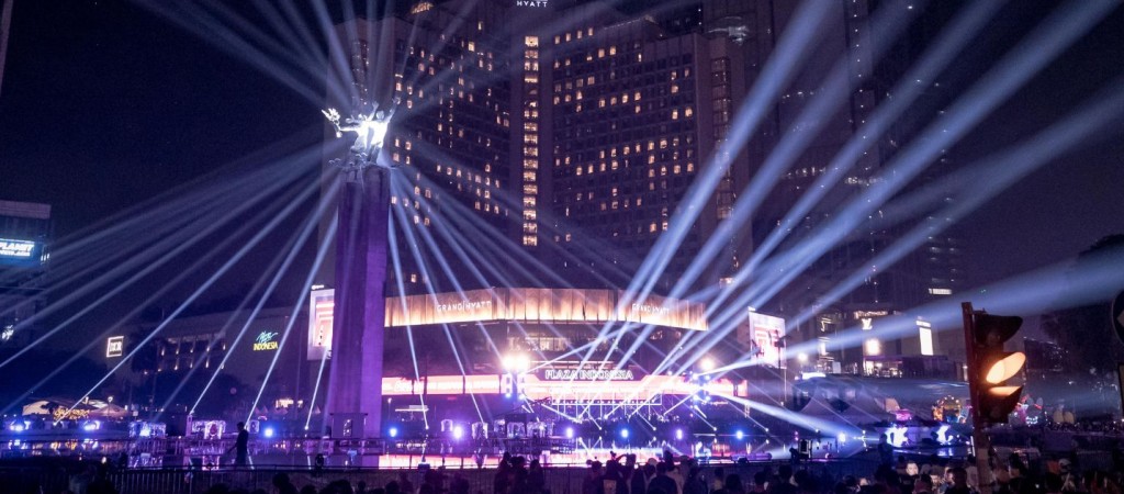 Light Show: An Effective Promotional Tool for Businesses